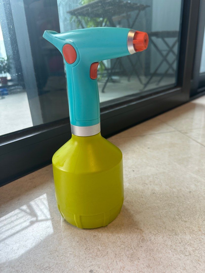 Battery Powered Spray Bottle, Furniture & Home Living, Gardening, Hose ...