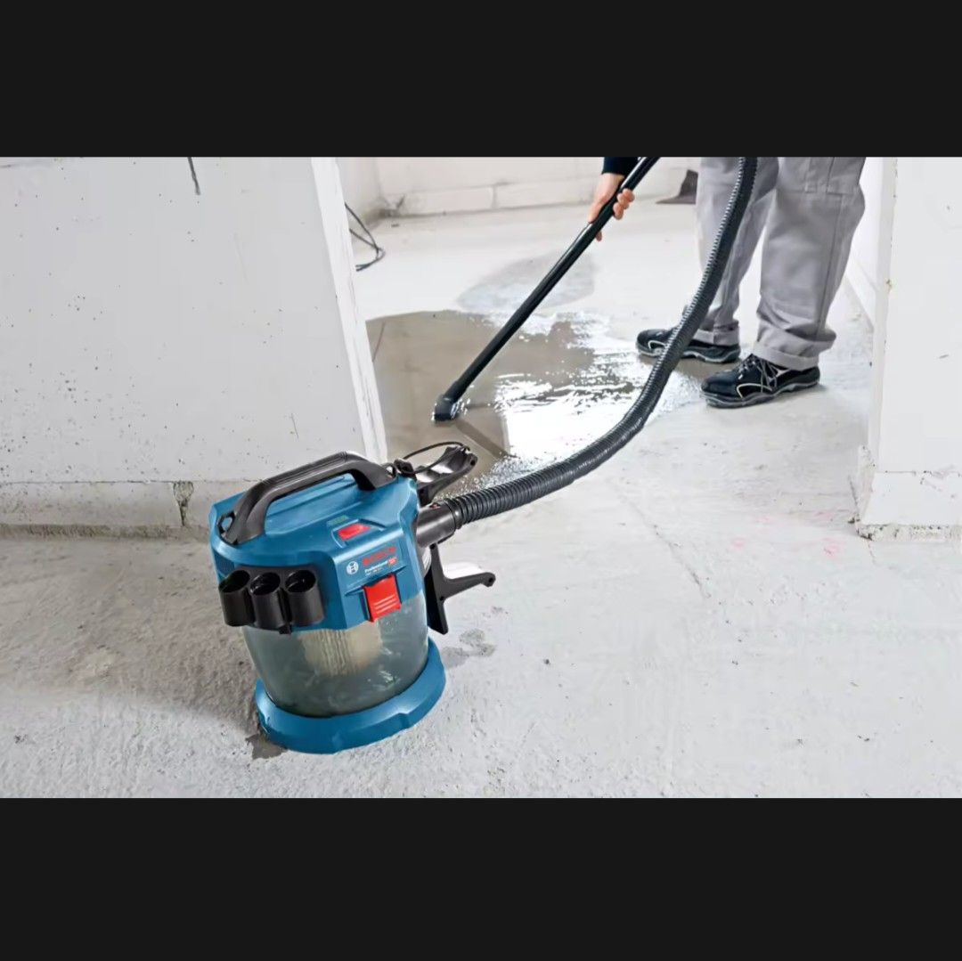 BOSCH GAS18V-10L Cordless Dust Extractor/Vacuum Cleaner, TV & Home ...