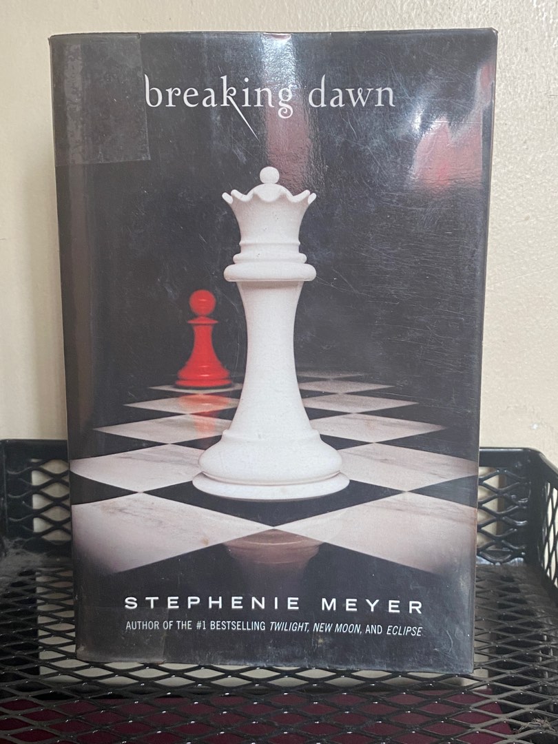 Breaking Dawn by Stephenie Meyer, Hobbies & Toys, Books & Magazines ...