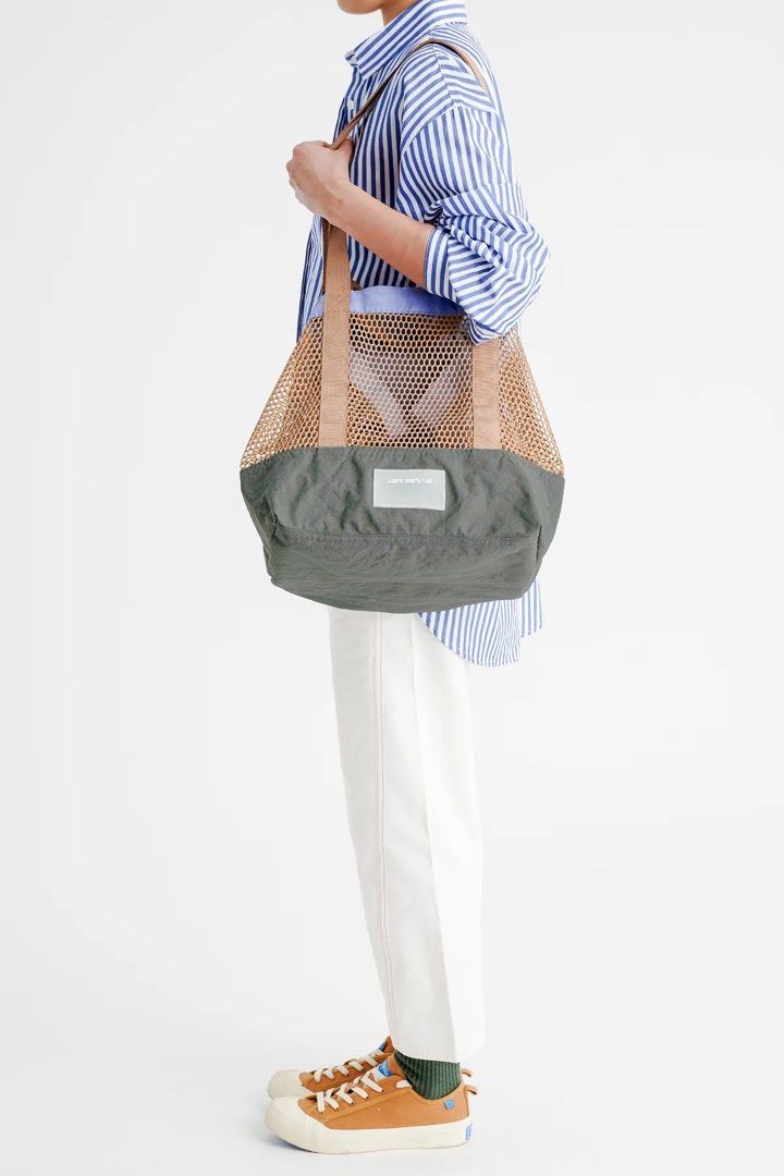 BTV Carnival Bag Beyond The Vines, Women's Fashion, Bags & Wallets ...