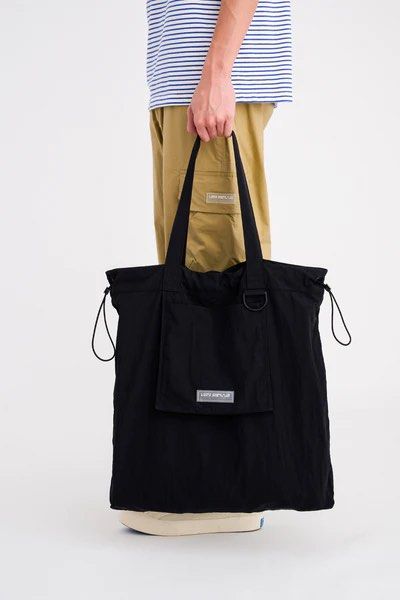 BTV Toggle Tote Bag, Women's Fashion, Bags & Wallets, Tote Bags on ...