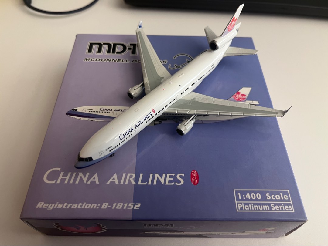 China Airlines MD-11 B-18152 1:400, Hobbies & Toys, Memorabilia ...