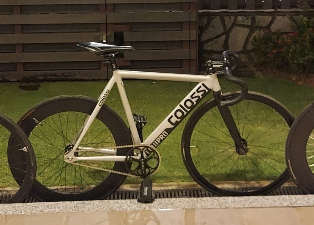 Colossi Lowpro fb with Columbus Tusk Fork, Sports Equipment, Bicycles ...
