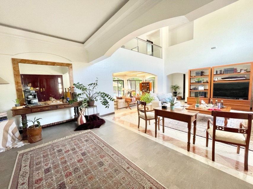 Cute Cozy House for Rent in Ayala Alabang Muntinlupa, Property, Rentals ...