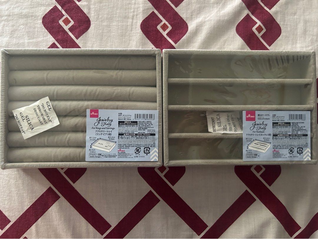 Daiso Accessory Box, Women's Fashion, Jewelry & Organisers, Accessory ...