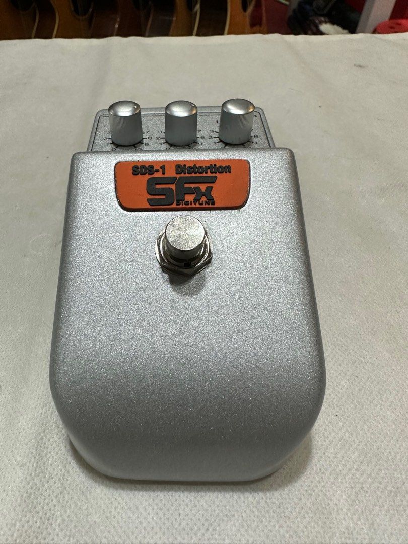DIGITUNE SFX S-DS1 DISTORTION SILVER, Hobbies & Toys, Music & Media, Music Accessories on Carousell