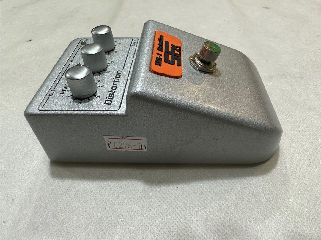 DIGITUNE SFX S-DS1 DISTORTION SILVER, Hobbies & Toys, Music & Media, Music Accessories on Carousell