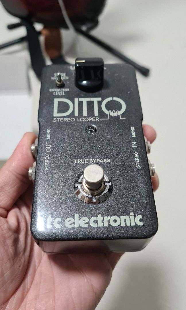 Ditto Stereo Lopper and Powerplug Adaptor, Hobbies & Toys, Music ...