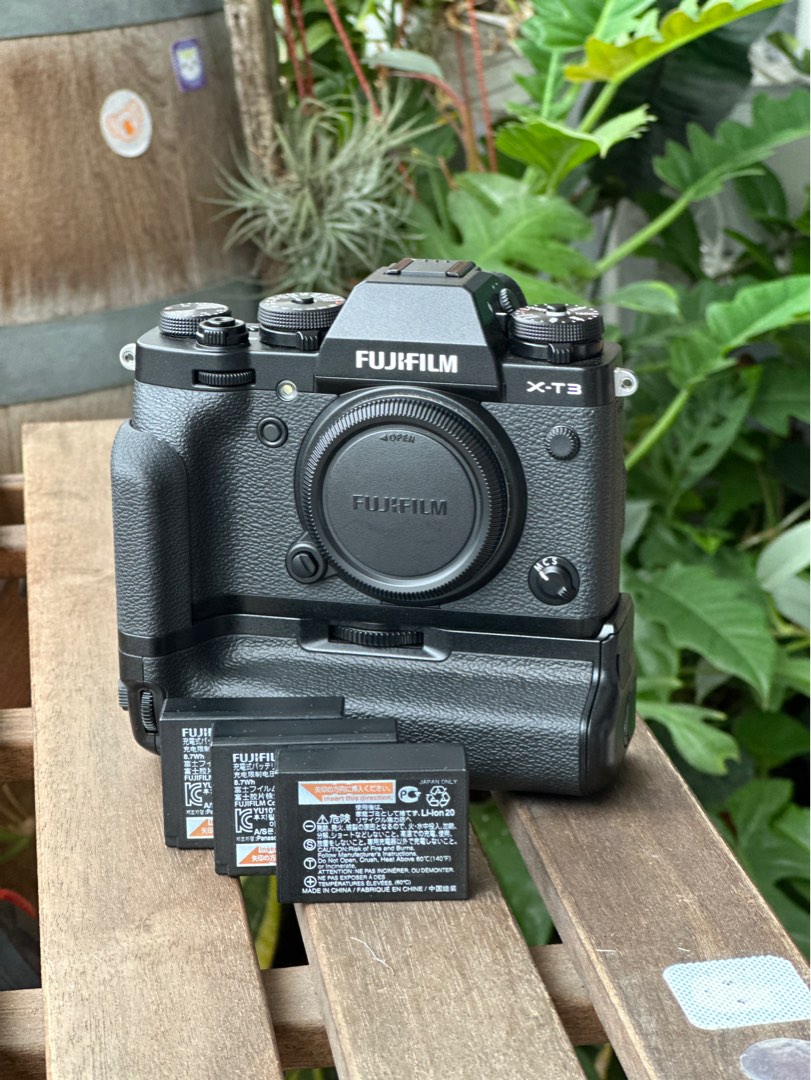 Fujifilm XT3 black, Photography, Cameras on Carousell