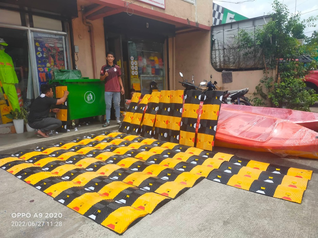 full rubberized rubber humps, Commercial & Industrial, Industrial ...