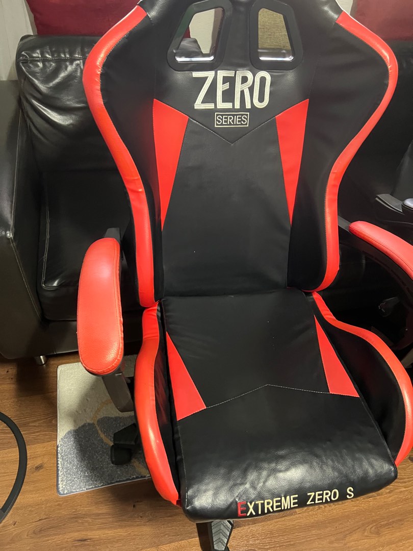 Gaming Chair, Furniture & Home Living, Furniture, Chairs on Carousell