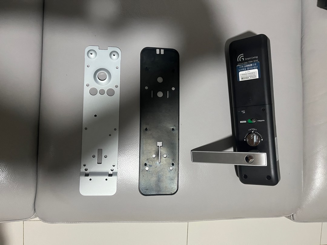 Gateman WV200 Digital Lock - Faulty, Furniture & Home Living, Security ...