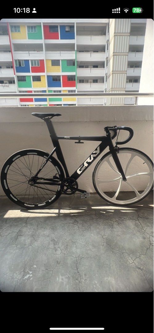 Gray fixie fs, Sports Equipment, Bicycles & Parts, Bicycles on Carousell