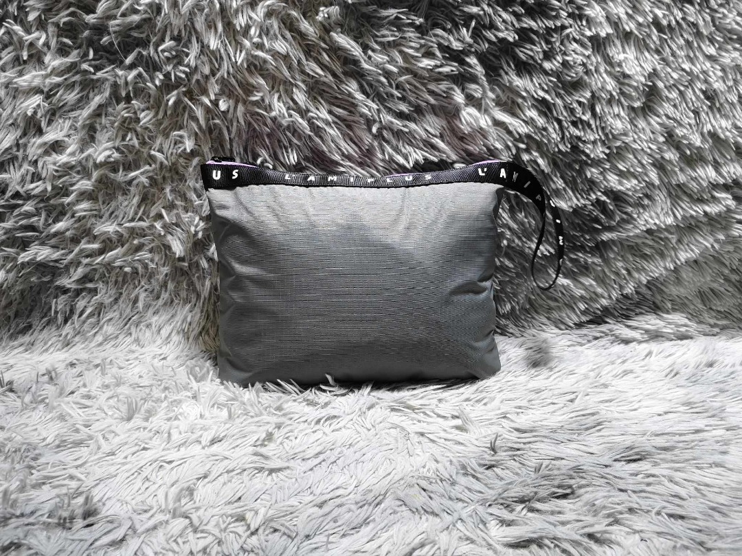 Gray Zipper Pouch Bag, Women's Fashion, Bags & Wallets, Purses ...