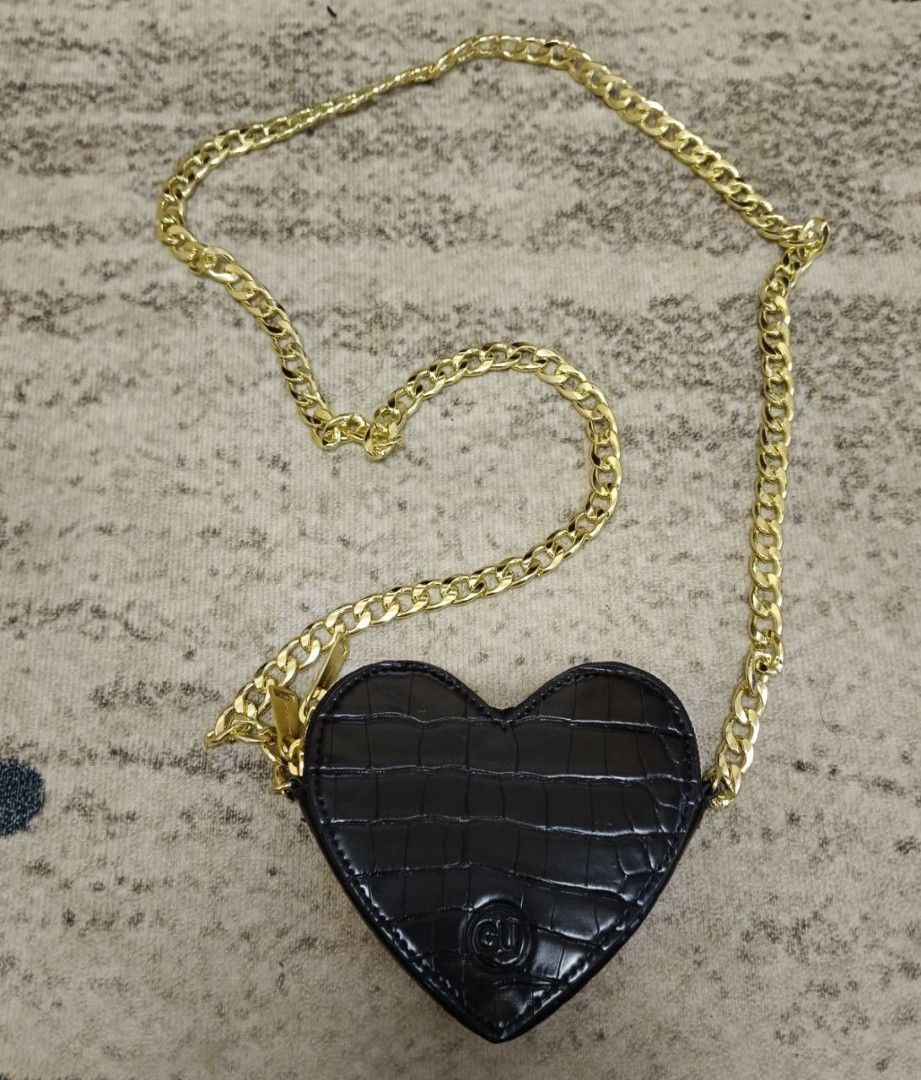 GU X UNDERCOVER CHAIN, Women's Fashion, Bags & Wallets, Cross-body Bags ...