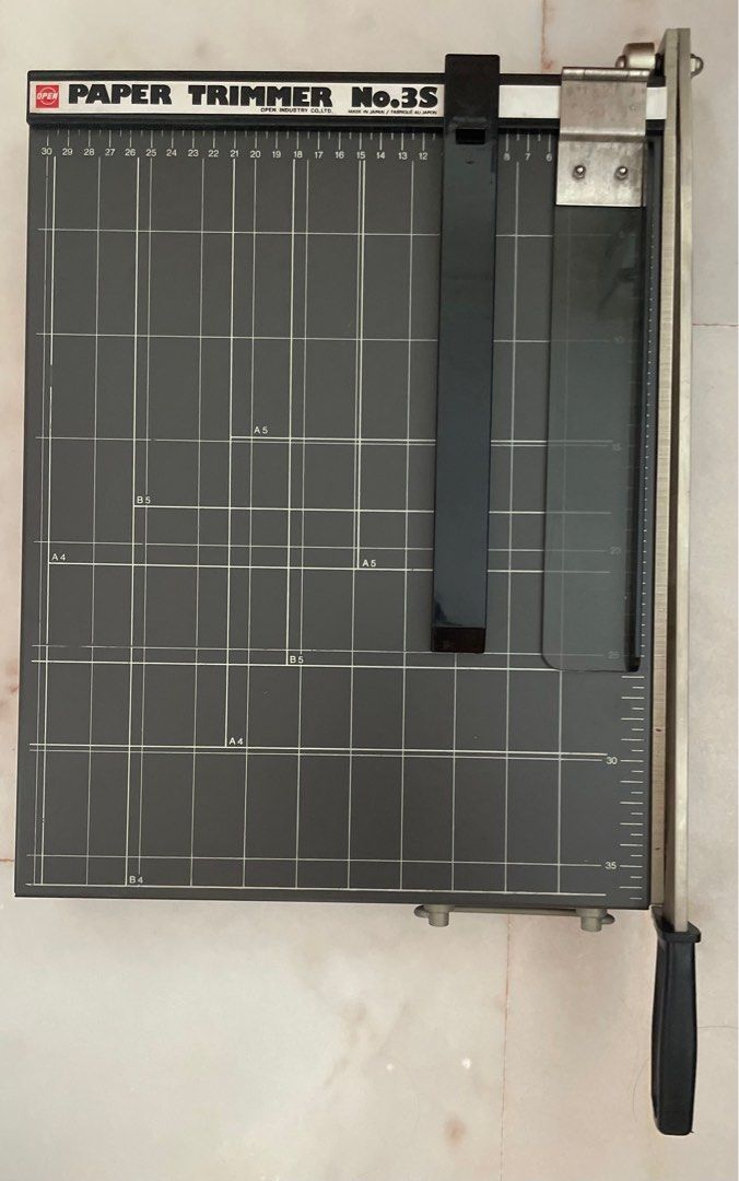 Heavy Duty B4 Paper Trimmer , Made in Japan, Hobbies & Toys, Stationery ...