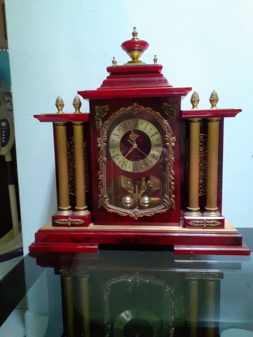 Jam Dinding antik kuno, Antik, Jam & Perhiasan di Carousell