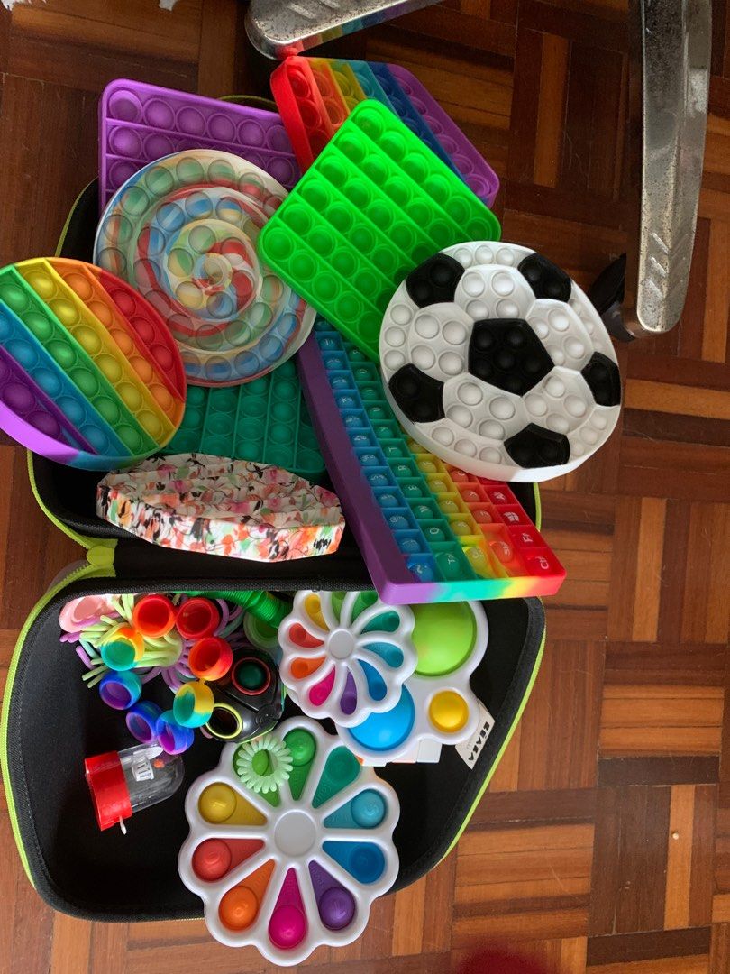 jenga building blocks, poppits and squishies, 兒童＆孕婦用品, 嬰兒玩具 - Carousell