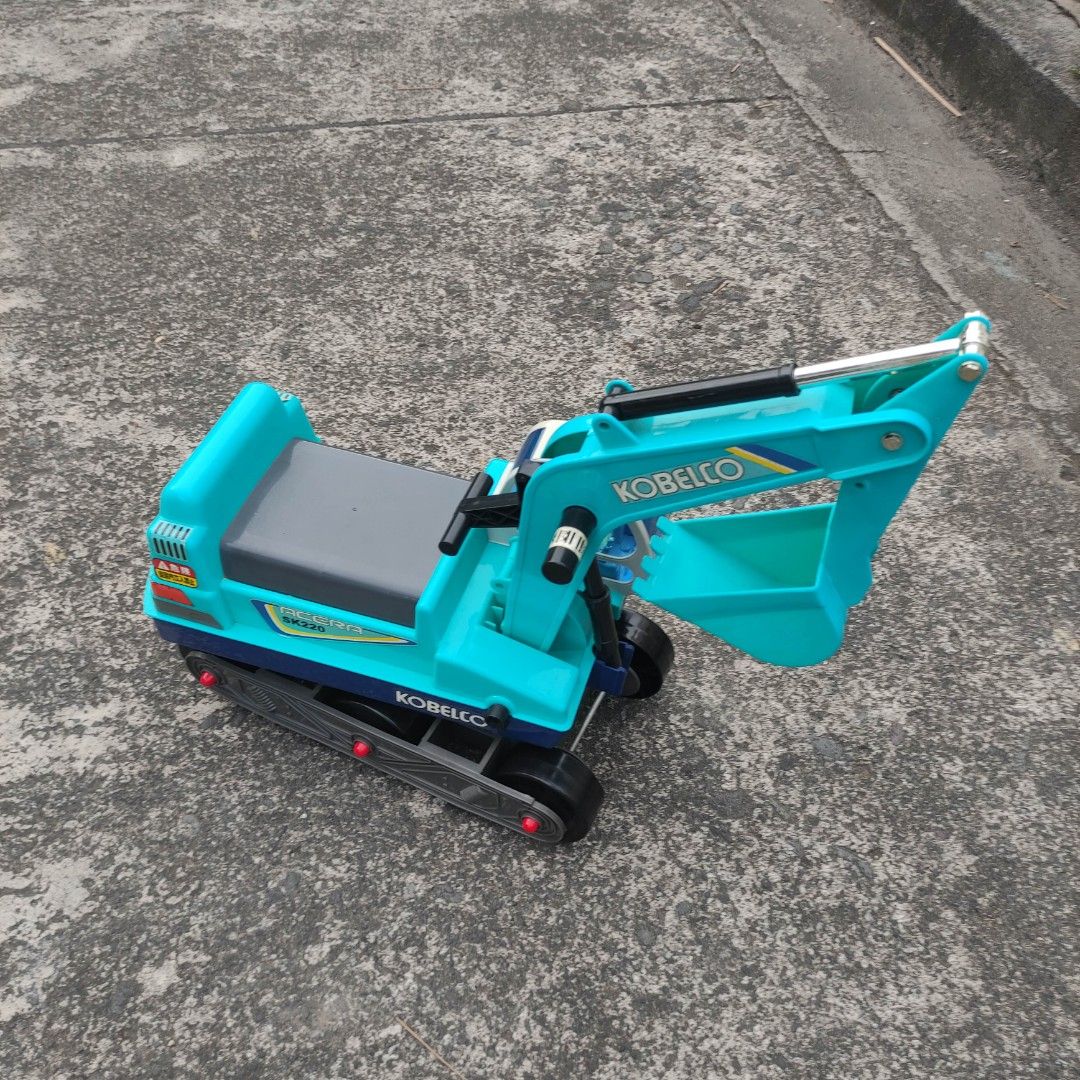 Kobelco MANUAL Backhoe Ride On Japan, Babies & Kids, Infant Playtime on ...