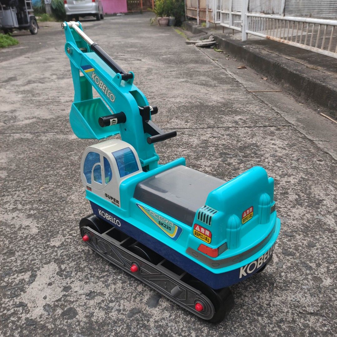 Kobelco MANUAL Backhoe Ride On Japan, Babies & Kids, Infant Playtime on ...