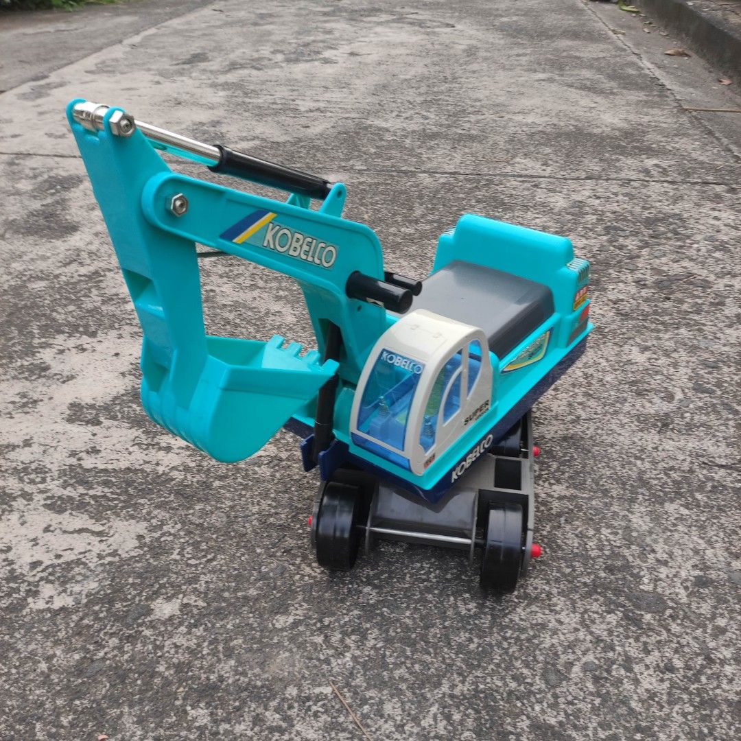 Kobelco MANUAL Backhoe Ride On Japan, Babies & Kids, Infant Playtime on ...