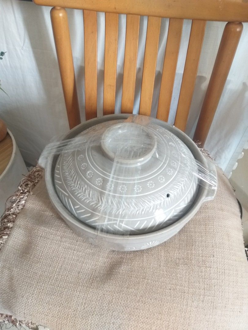 Large Japan Fireproof Clay pot, Furniture & Home Living, Kitchenware ...