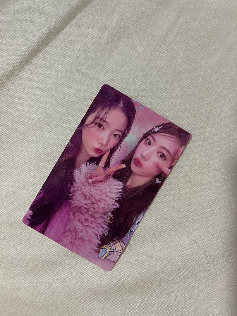 lesserafim japanese fearless album, Hobbies & Toys, Memorabilia ...