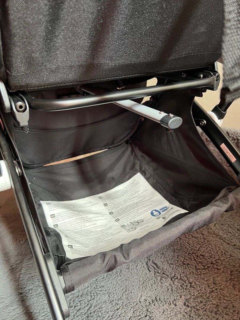 Looping squizz 3 latest, Babies & Kids, Going Out, Strollers on Carousell