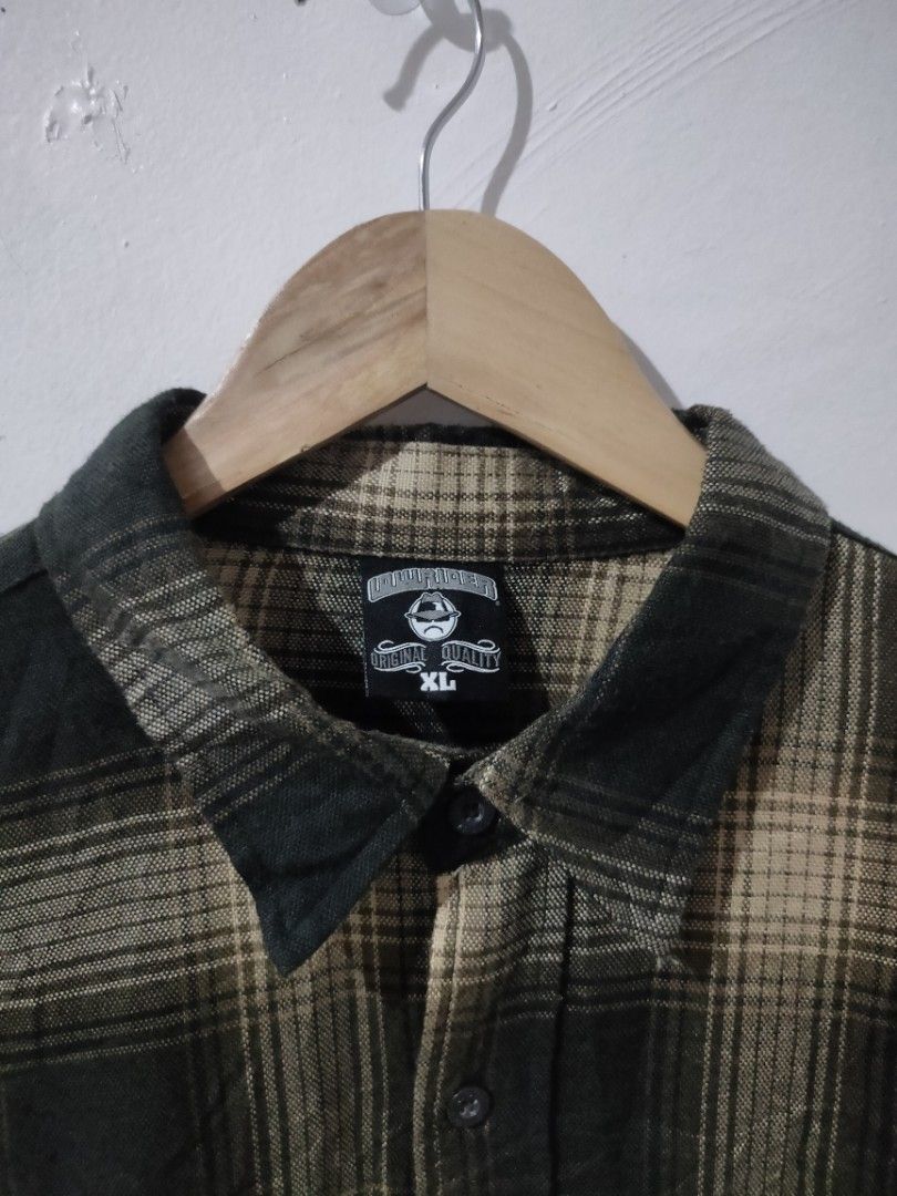 Lowrider Veterano Buttondown Shirt, Men's Fashion, Tops & Sets, Formal ...