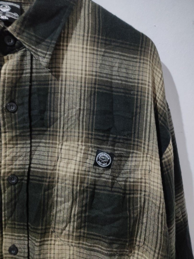 Lowrider Veterano Buttondown Shirt, Men's Fashion, Tops & Sets, Formal ...