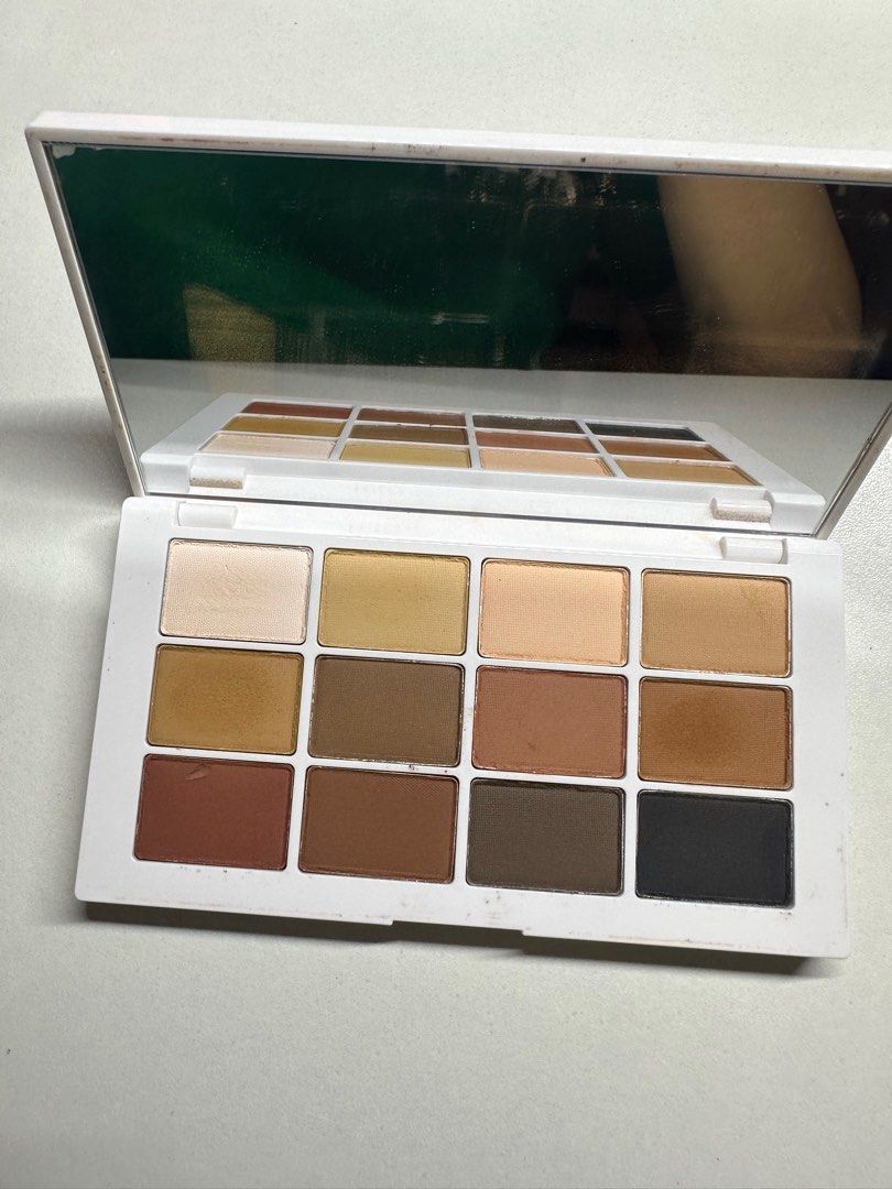 Makeup by mario palette, Beauty & Personal Care, Face, Makeup on Carousell