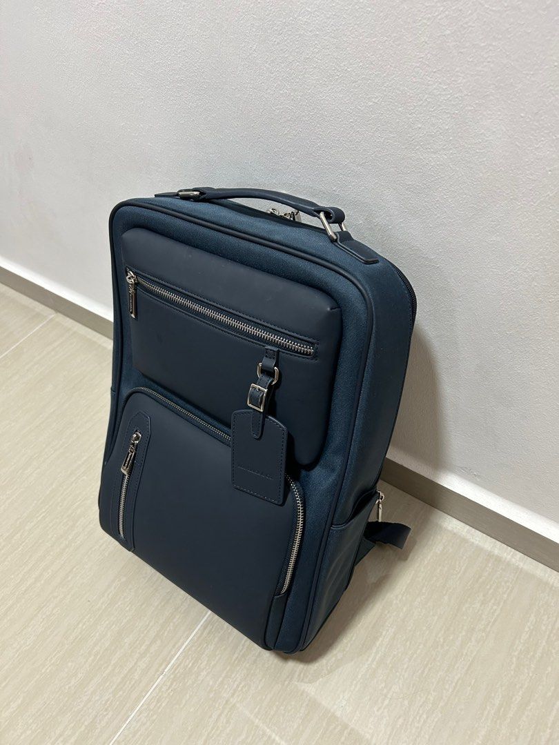 Maverick & Co - Explorer light backpack (Blue), Men's Fashion, Bags ...