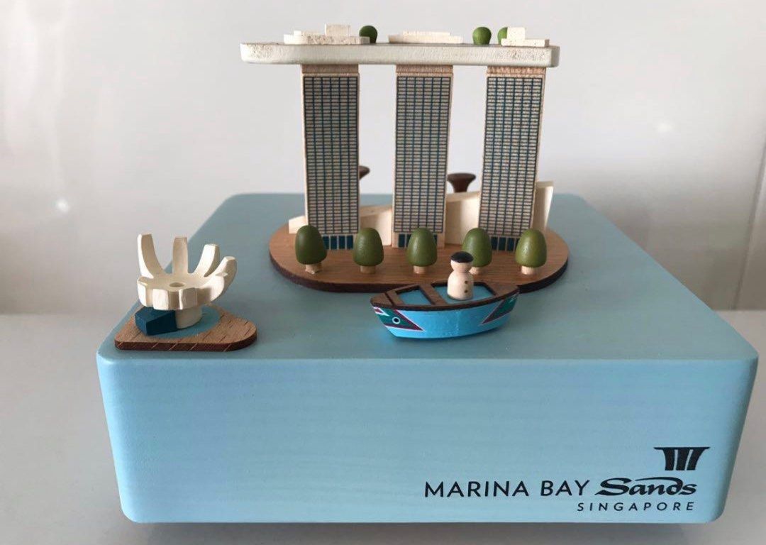 MBS wonderful life Music Box, Hobbies & Toys, Music & Media, Music ...