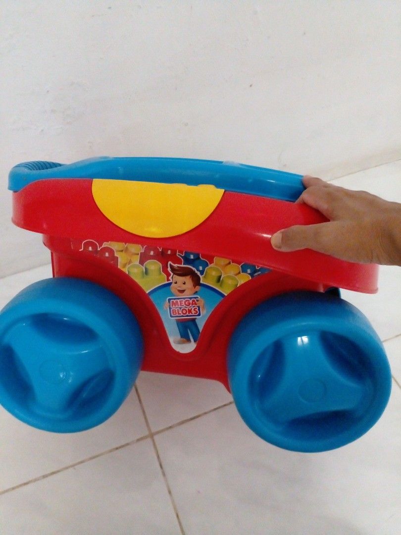 Mega Bloks wagon classic (besar), Bayi & Anak, Mainan & Baby Walker di ...