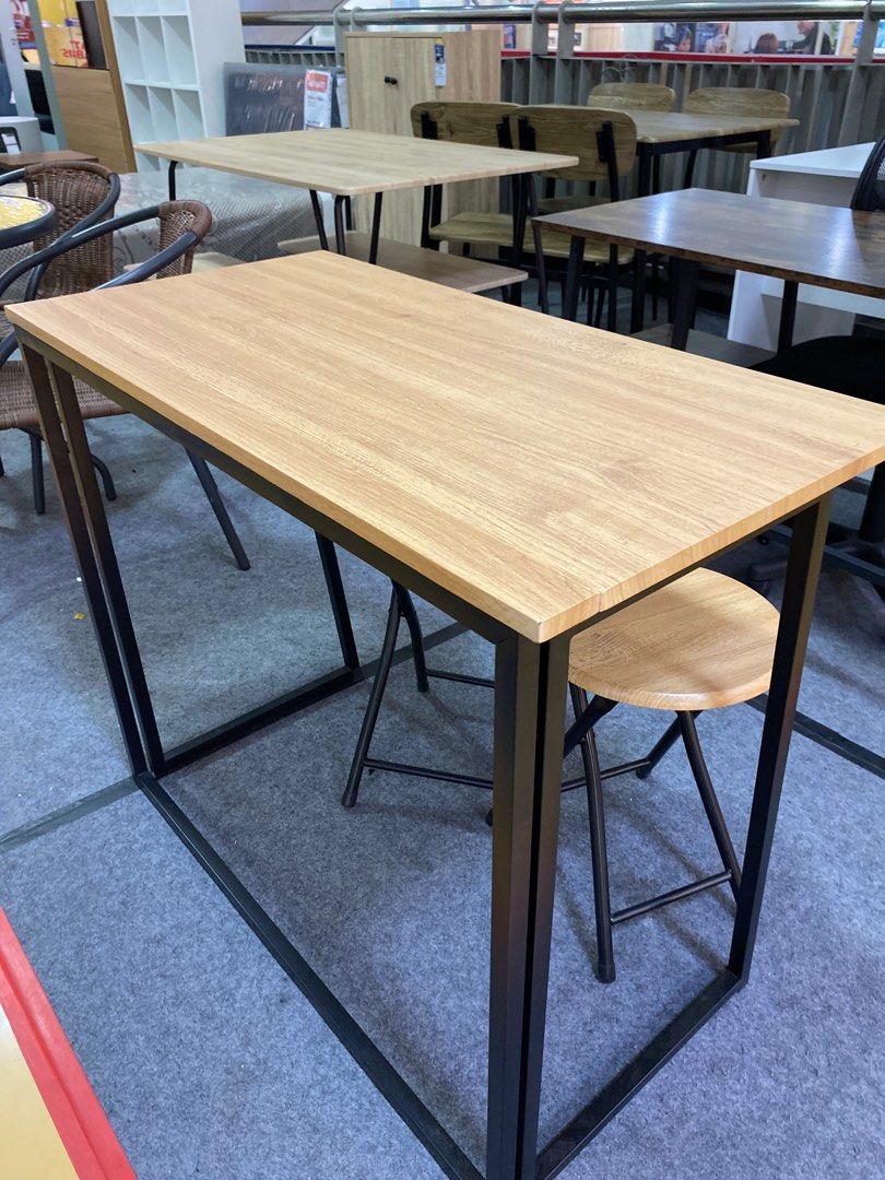 Meja makan minimalis informa/selma, Perabotan Rumah di Carousell