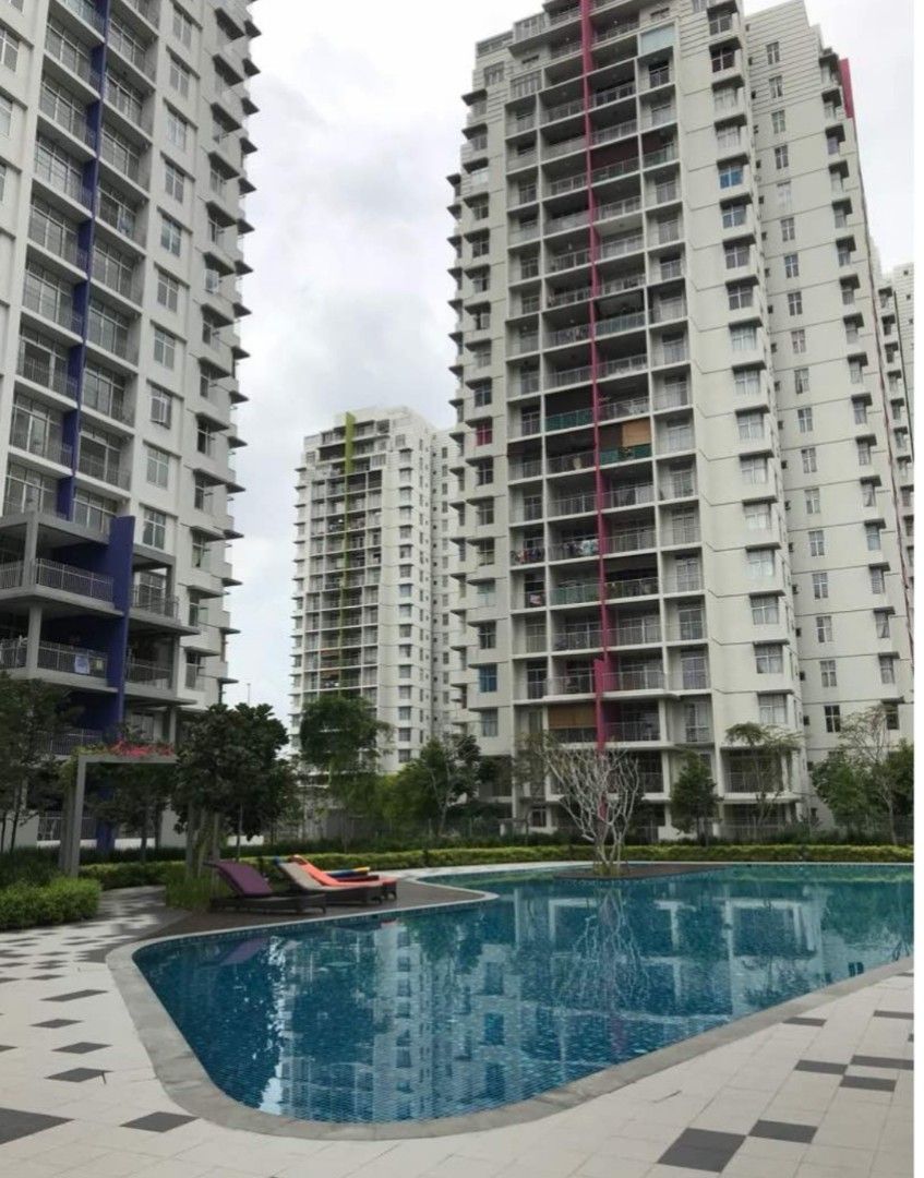 Midfields 2 Condominium, Property, For Sale on Carousell