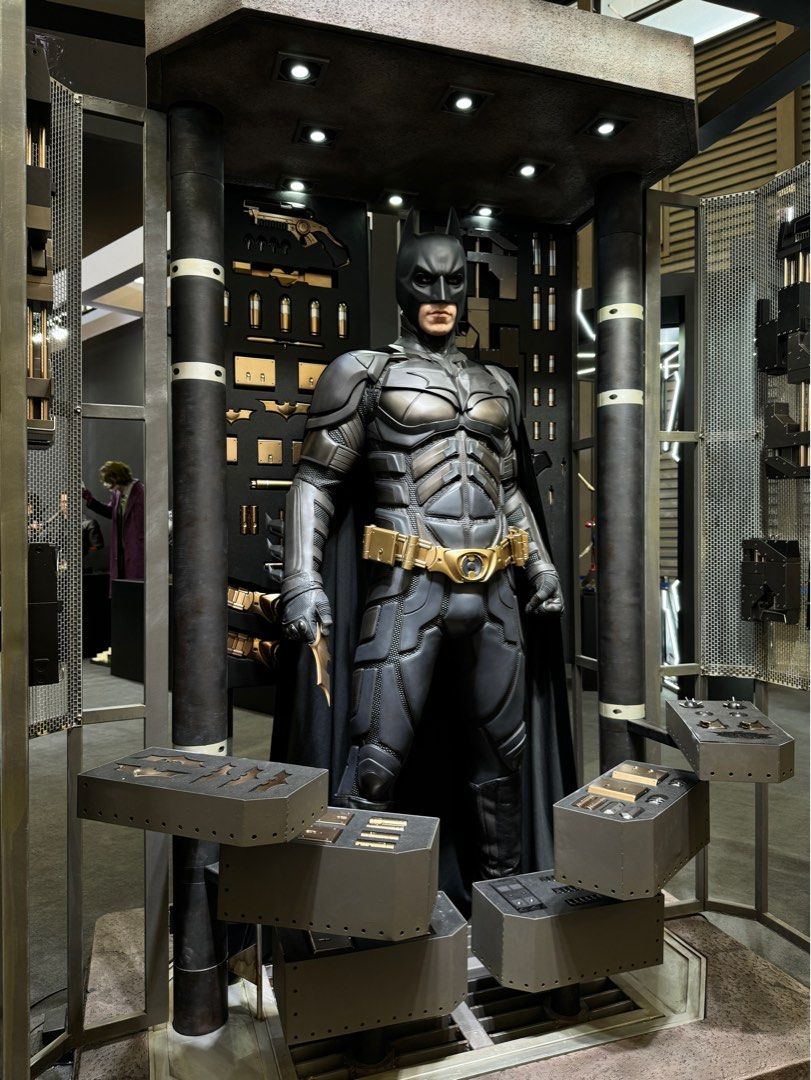 New PREORDER‼️QUEEN STUDIOS Christian Bale Batman Bust, Life Size ...