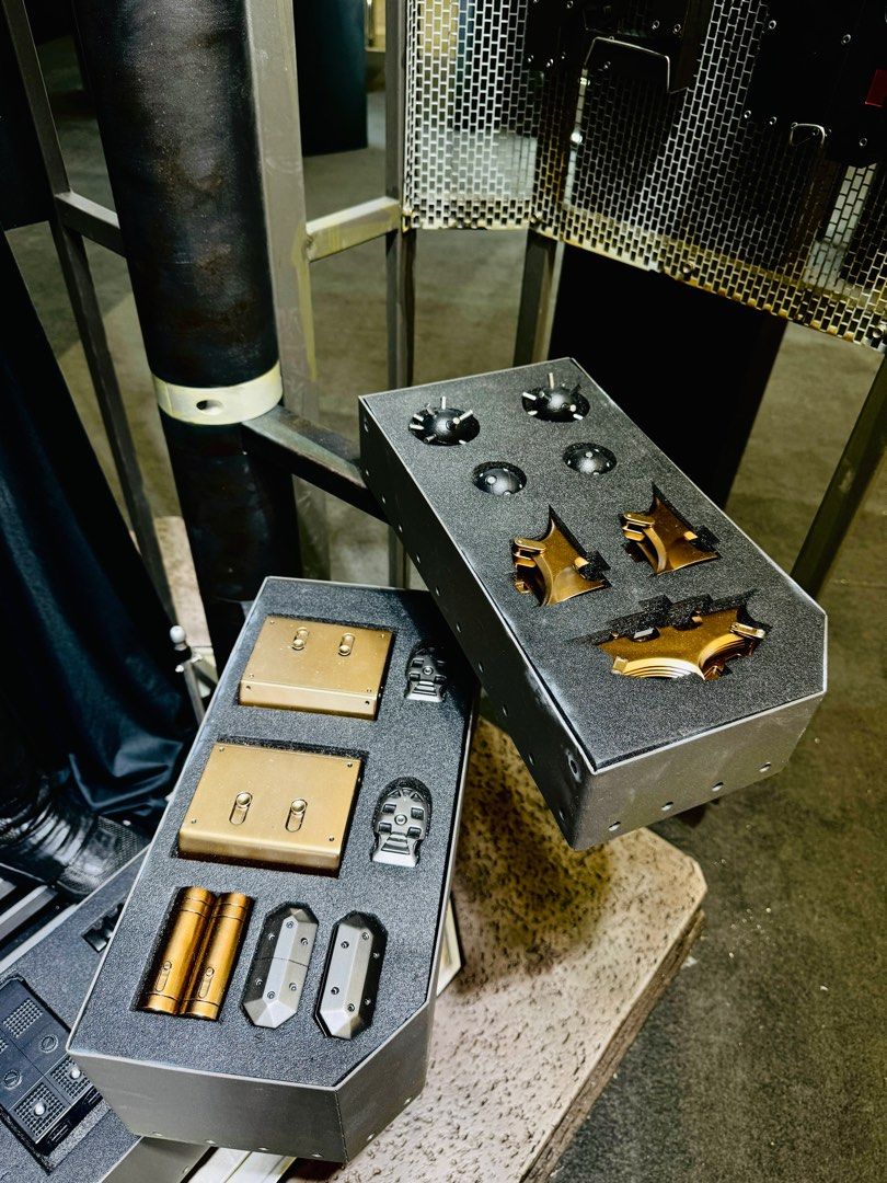 New PREORDER‼️QUEEN STUDIOS Christian Bale Batman Bust, Life Size ...