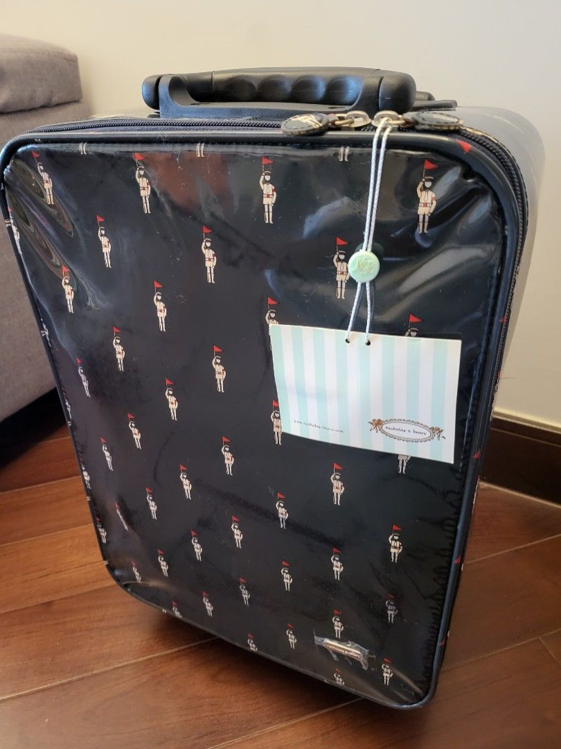 Nicholas and Bears Kid Suitcase/Luggage Set 兒童行李箱 小喼 套裝, 興趣及遊戲, 旅行, 旅遊 ...