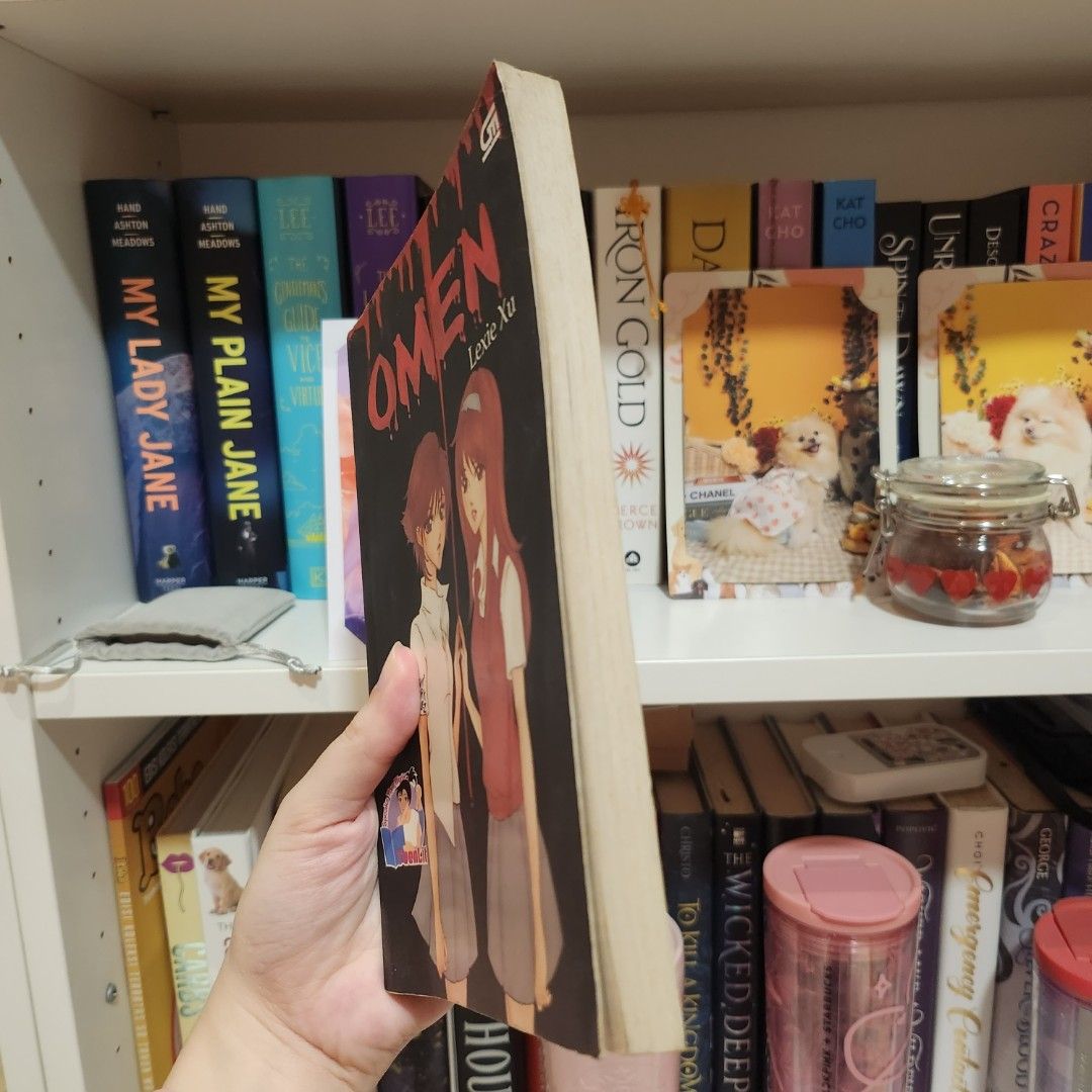 Novel OMEN by Lexie Xu, Buku & Alat Tulis, Buku di Carousell