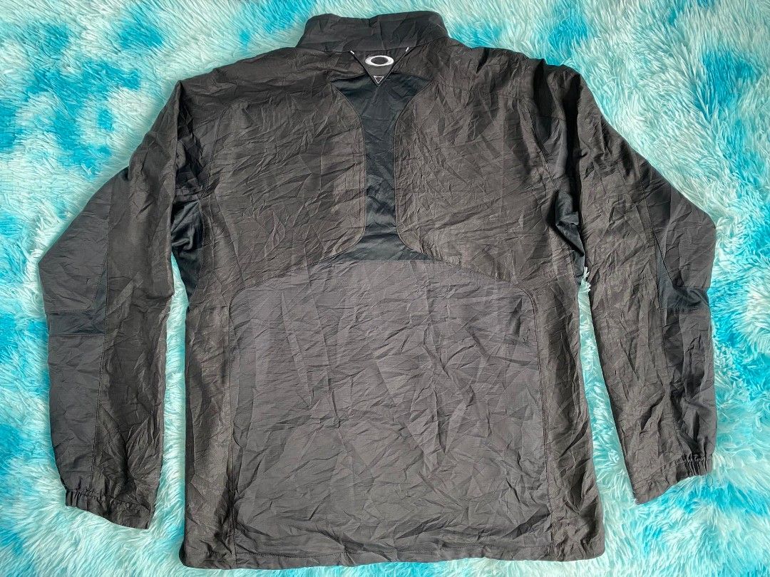 Oakley jacket, Men's Fashion, Coats, Jackets and Outerwear on Carousell