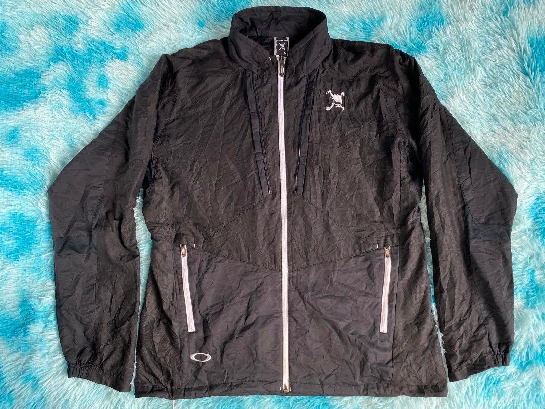 Oakley jacket, Men's Fashion, Coats, Jackets and Outerwear on Carousell