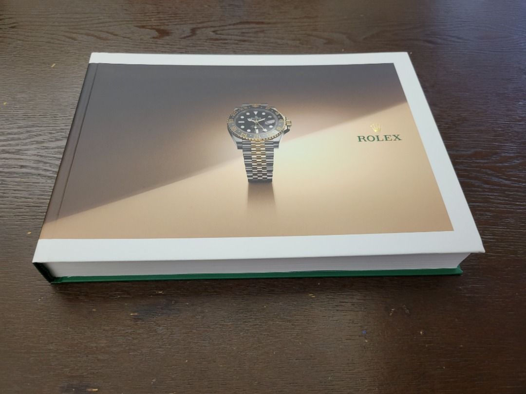 ORIGINAL ROLEX CATALOGUE 2023-2024 models (260 pages), 興趣及遊戲, 書本 & 文具 ...