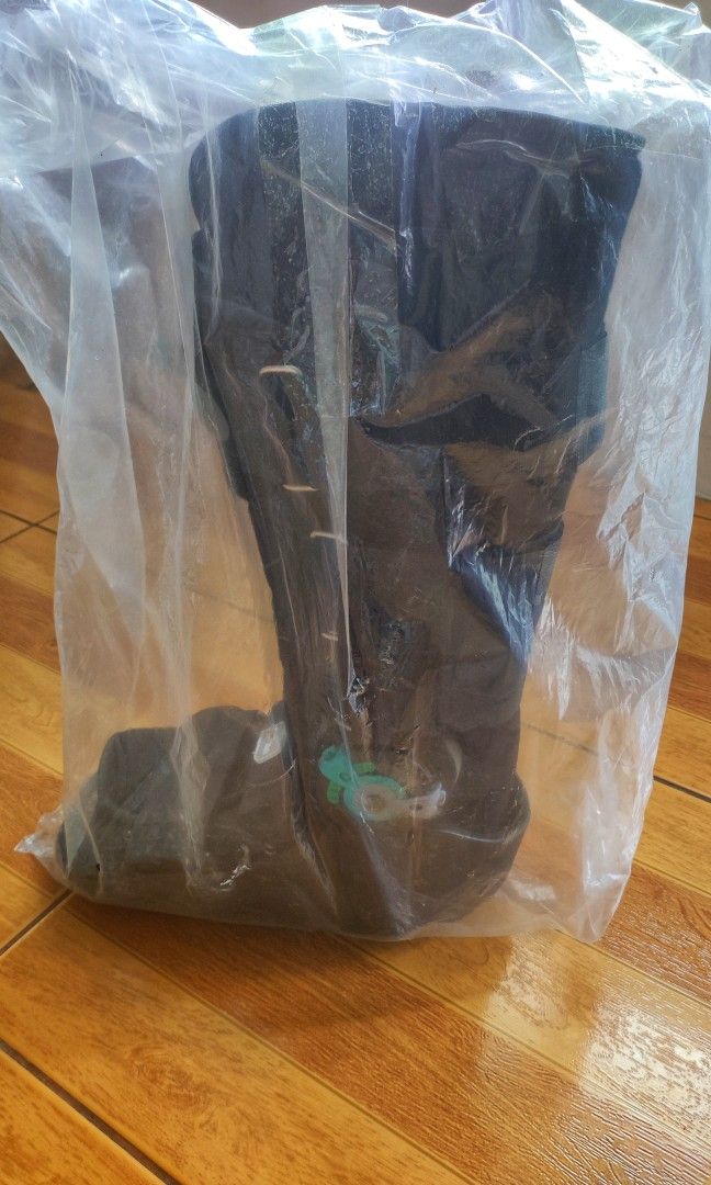 ORTHOPEDIC AIR CAST BOOT, Health & Nutrition, Braces, Support ...