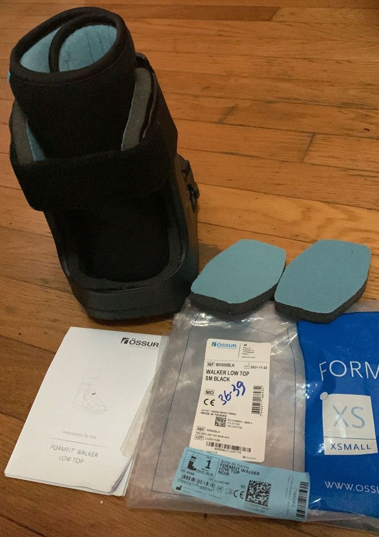 Ossur ankle walker black boot, Health & Nutrition, Medical Supplies ...