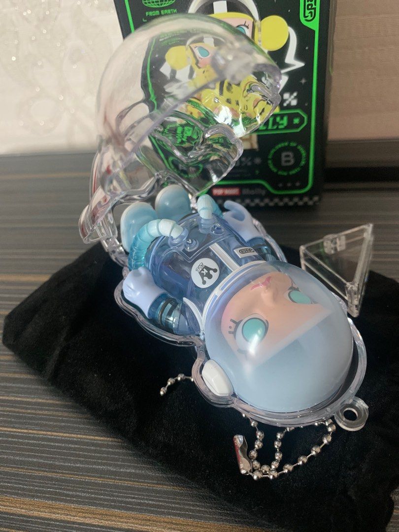 Last piece! Pop mart space Molly casing (acrylic clear), Hobbies & Toys ...
