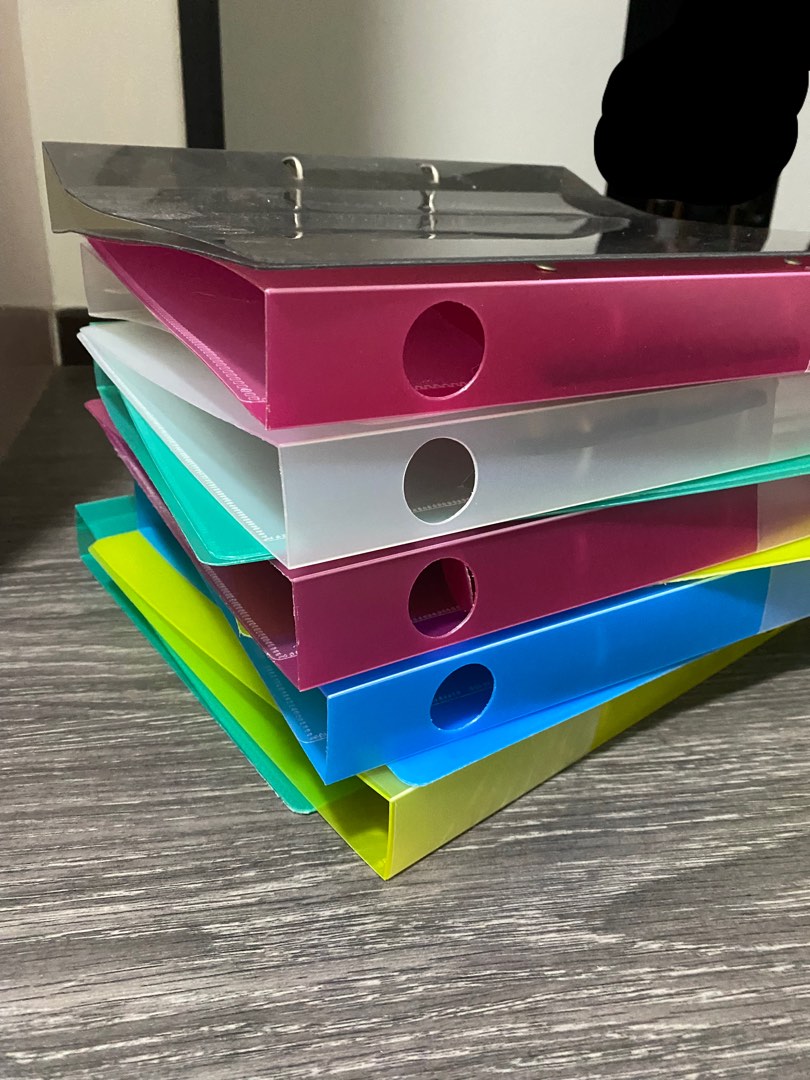 pre-loved files (ring files, flat files) for sch, work etc, Hobbies ...