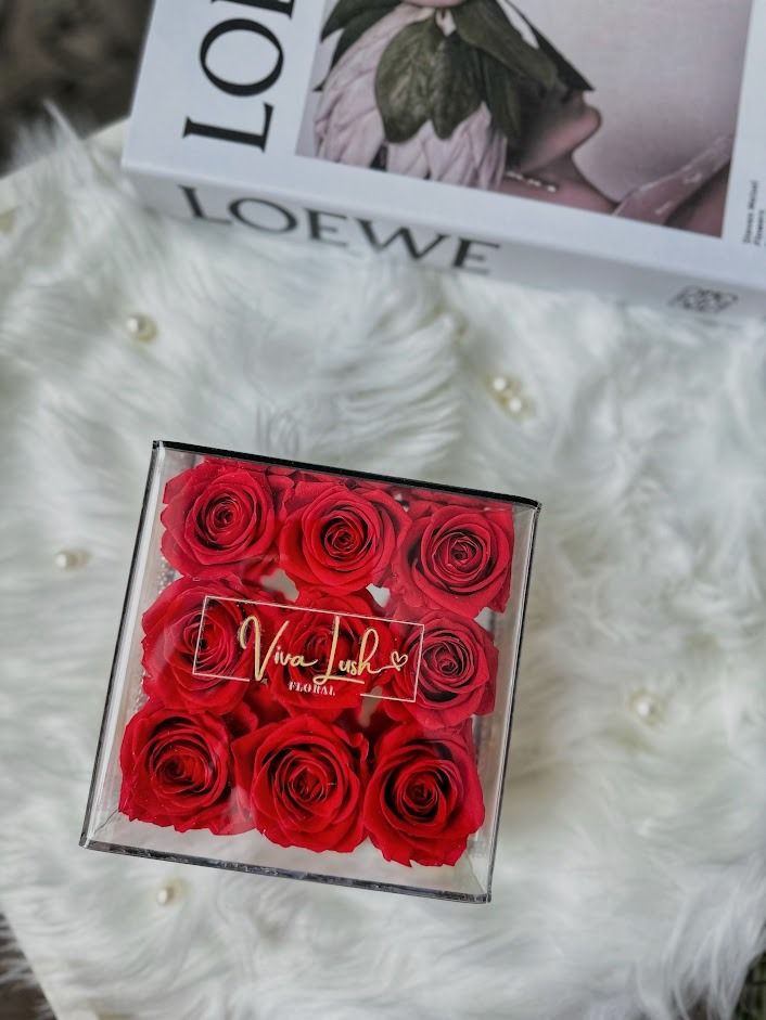 Preserved Red Roses with Signature Crystal Box, Hobbies & Toys ...