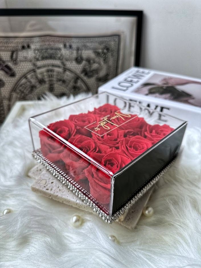 Preserved Red Roses with Signature Crystal Box, Hobbies & Toys ...
