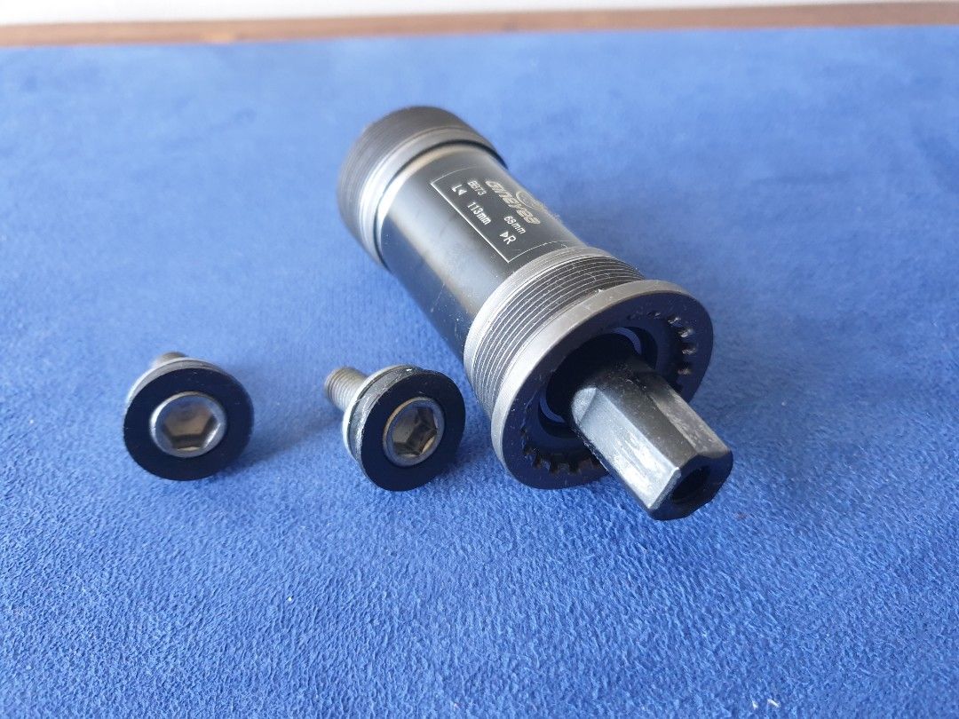 PROWHEEL Solid Crank set, Sports Equipment, Bicycles & Parts, Bicycles ...